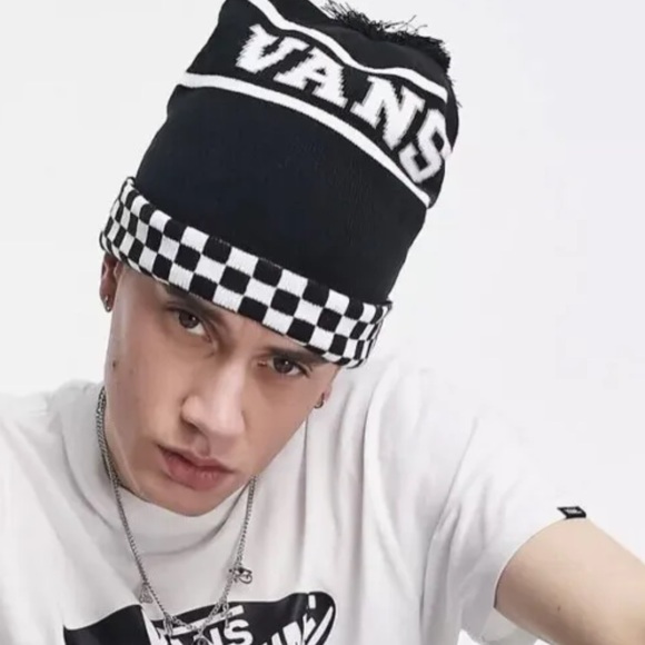 Vans | Accessories | Vans Wm Spirit Pom Black Checker Beanie ...
